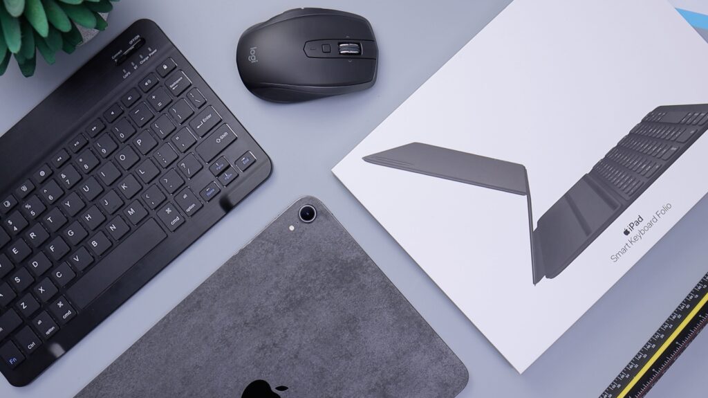 20 Computer Accessories You Didn’t Know You Need - Lyfescape.com